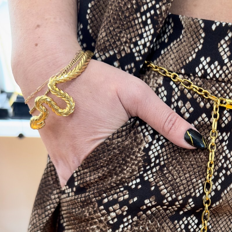 Reputation Snake Bangle White Gold | Jagged Halo Jewelry | Wolf & Badger