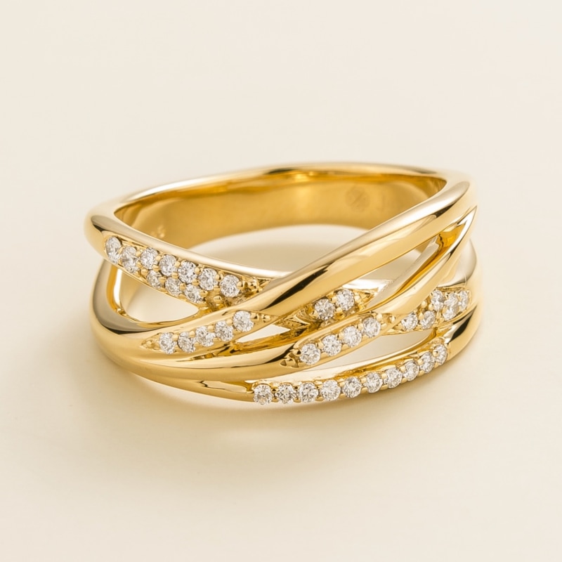 Val Ring Diamonds Set In Gold | Juvetti | Wolf & Badger