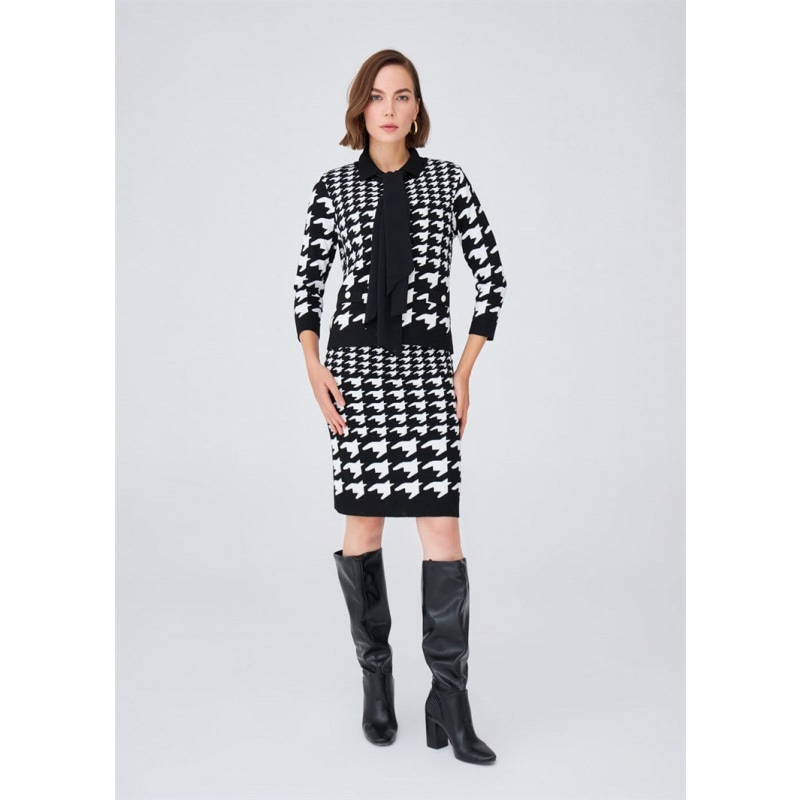 Houndstooth Patterned Knitwear Short Jacket - Black/Ecru | Peraluna ...