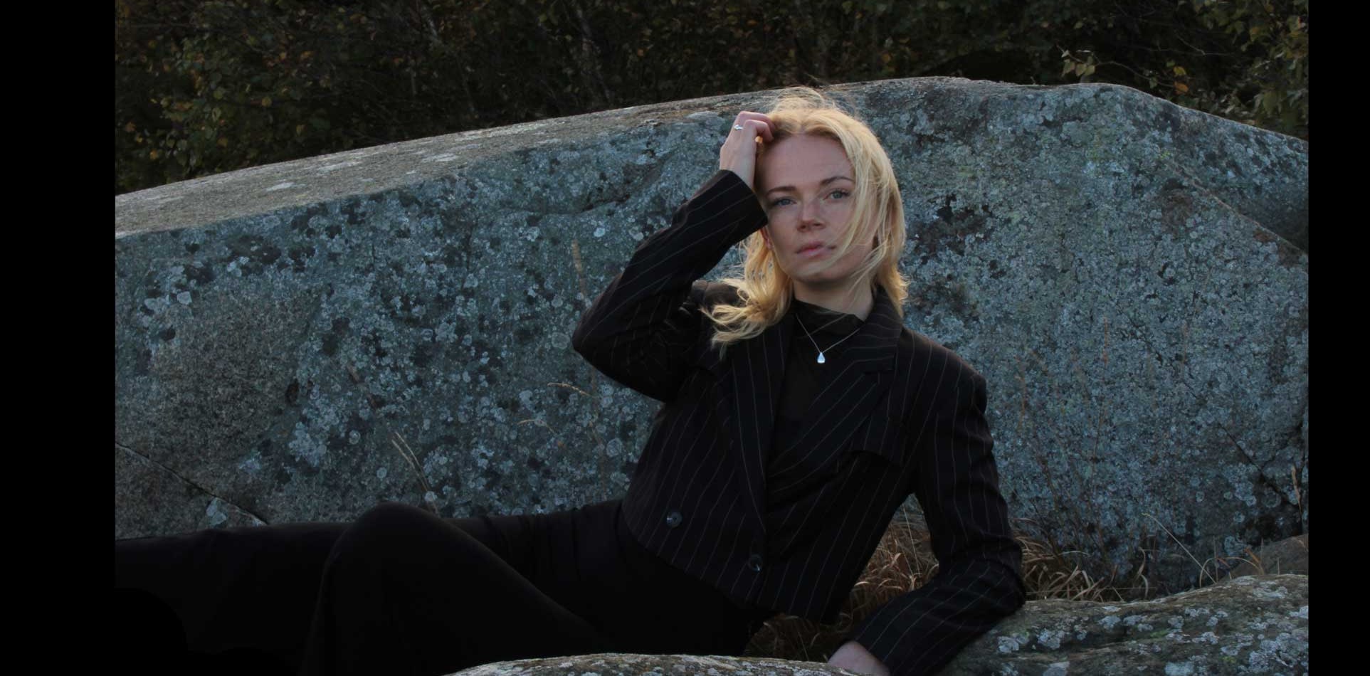 Tear Of Freya Necklace - Vermeil Gold Mid | Freya & Thor of Sweden ...