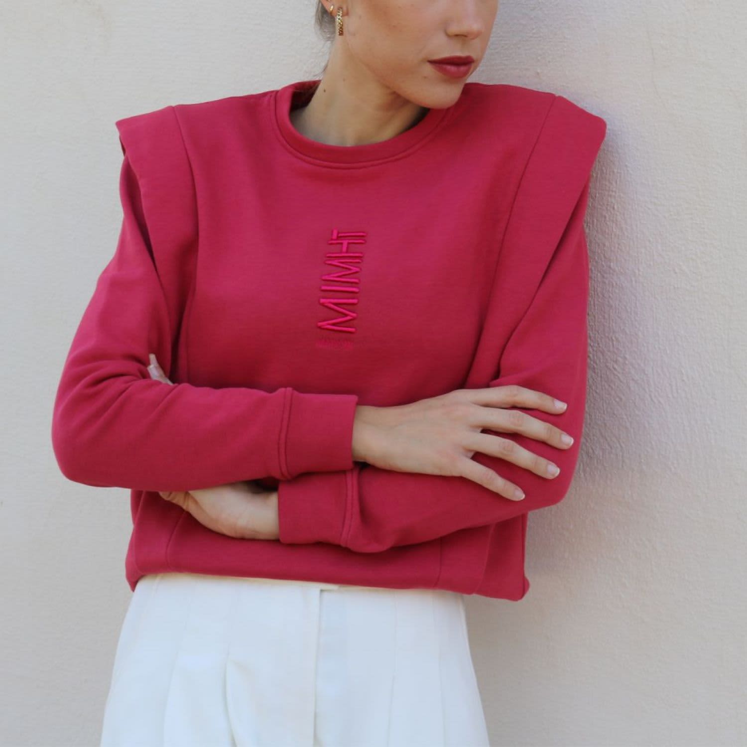 Shoulder Pad Lauper Sweatshirt - Red | Mimhí Maison | Wolf Shoulder Pad Lauper Sweatshirt - Red | Mimhí Maison | Wolf
