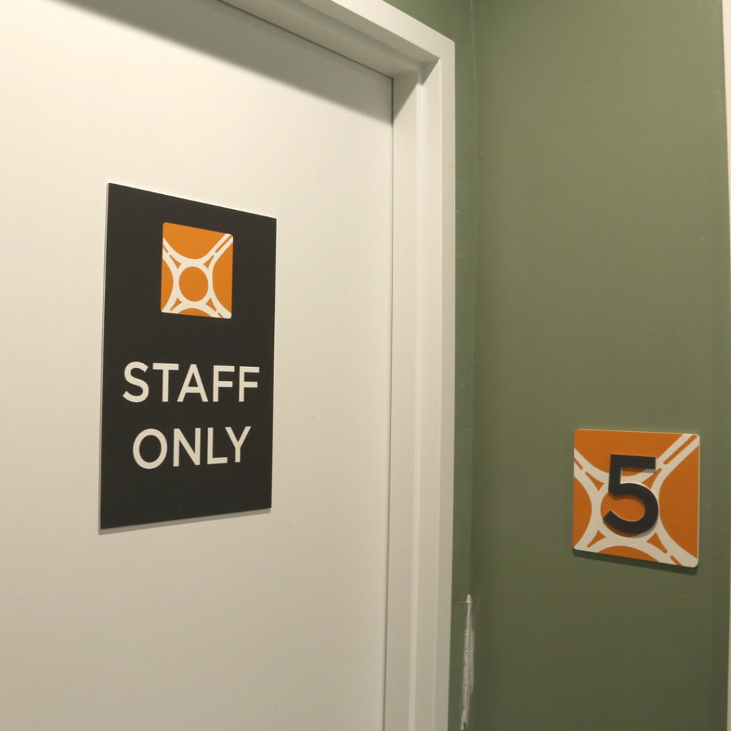 Door Signs - Custom Door Vinyl | Advanced Sign