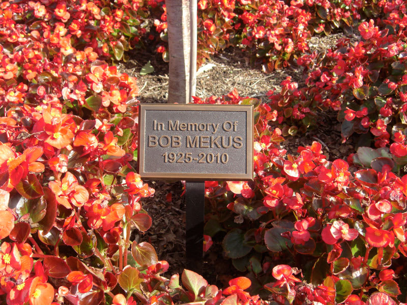 Custom Dedication Plaques - Durable Metal Plaques | Woodland Manufacturing