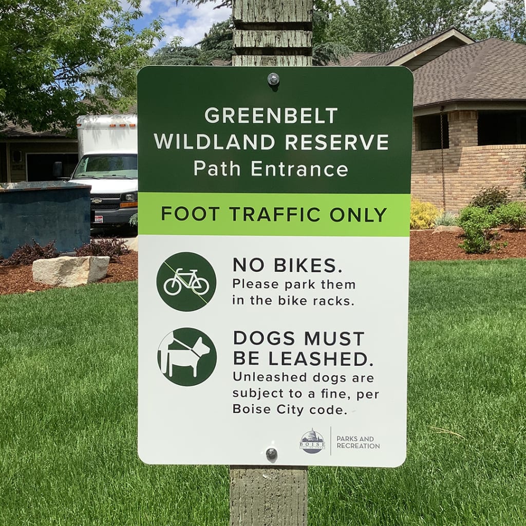 Custom Reflective Metal Signs | Woodland Mfg