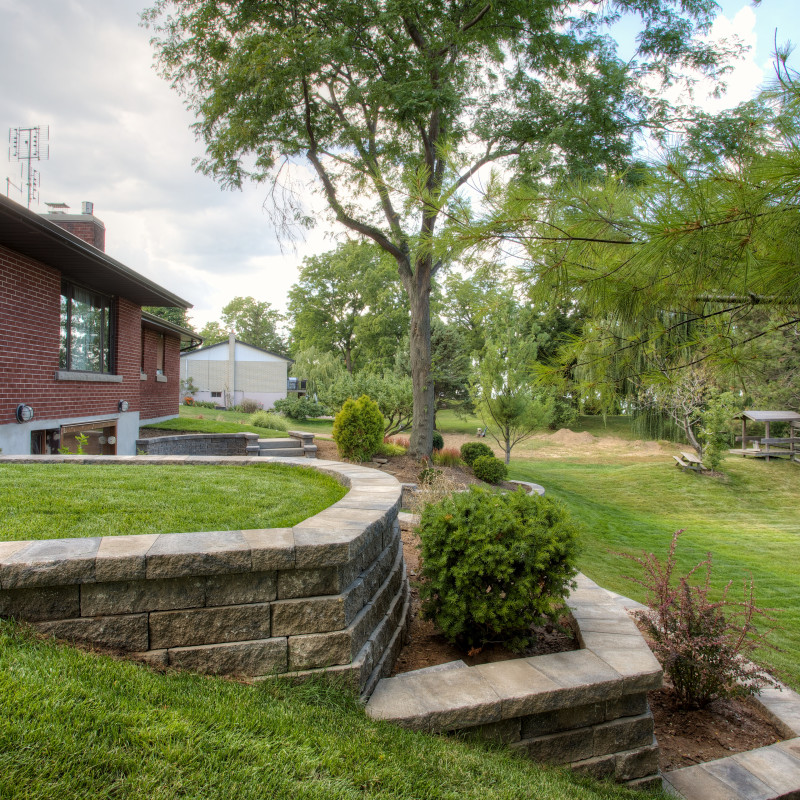 DeVries Landscaping and Maintenance Inc. | Grimsby & Stoney Creek