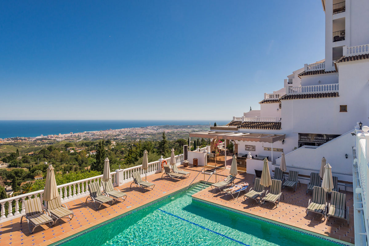 Langtidsferie i Mijas Pueblo med Aller travel