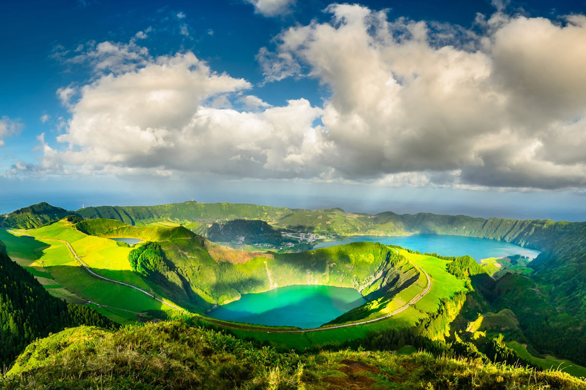 Vandringer på Azorene - Utforsk øyrikets vulkanske underverk.
