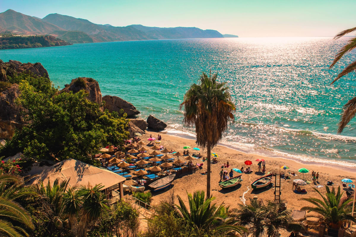 Opplev Nerja: Sol, Strand og Kultur - Aller travel
