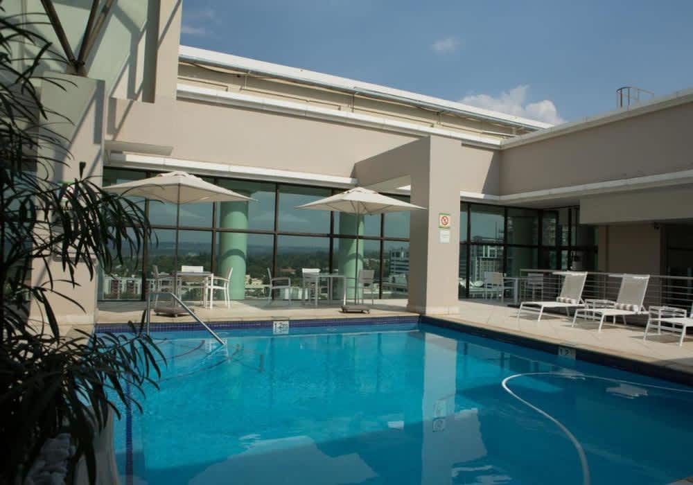 3 Day VIP JHB Golf Tour for 4! Stay at the Luxurious Southern Sun ...