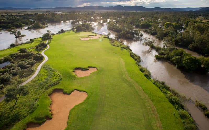 Parys Golf Tour: 2 Nights Luxury Self-Catering Stay for 8 People + 2 ...