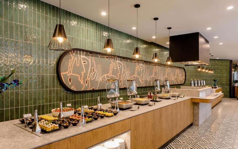 3 Day VIP JHB Golf Tour for 4: Stay at the Southern Sun Rosebank + Play ...