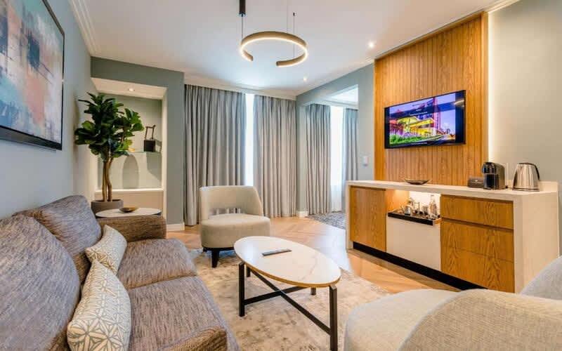 3 Day VIP JHB Golf Tour for 4: Stay at the Southern Sun Rosebank + Play ...