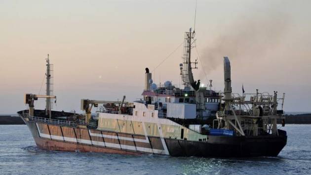 BREAKING: Super trawler leaves Australian waters for good - Fishing World