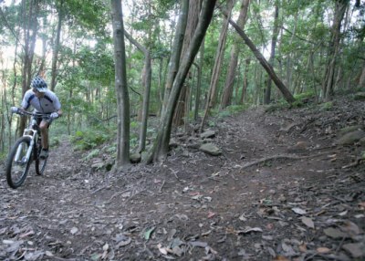 How to Climb Steep Switchbacks - Mountain Biking Australia magazine