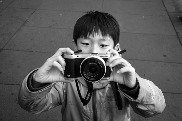 Beauty in difference: the street photography of Jon Lewis - Capture ...