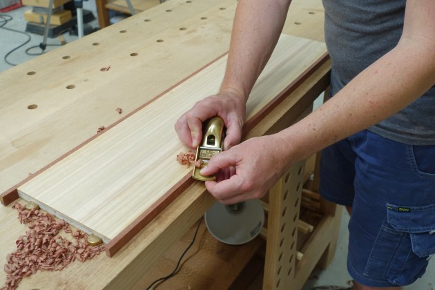 Edging veneered panels - Australian Wood Review