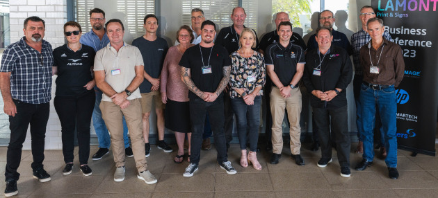 LAMONT HOSTS FNQ SIGN CONFERENCE - Print21