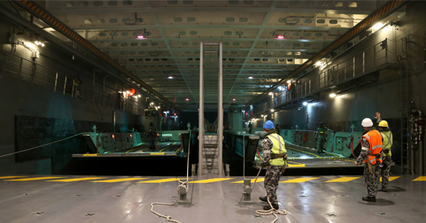 Defence Business: LHD landing craft land in ADF hands - Australian ...
