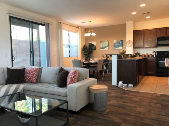 Apartments For Rent | Galeria Del Rio Apartments | Tucson, AZ