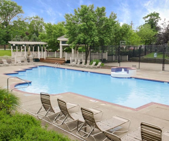 Butternut Ridge | Apartments in North Olmsted, OH