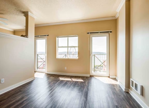 Photos and Video of Post Alley Court in Seattle, WA