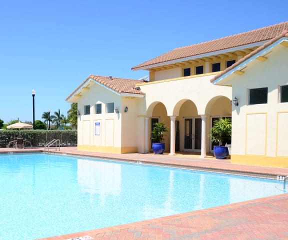 Palm Breeze at Keys Gate | Apartments in Homestead, FL