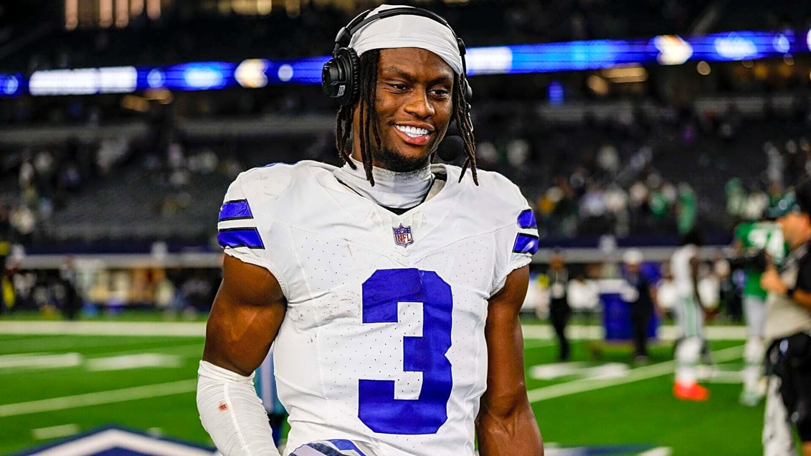 Shocking turn: Emmitt Smith slams Cowboys for ‘playing with fire’ after ...