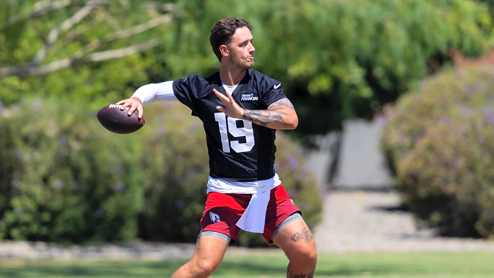 NFC Notes: Aaron Donald, Carson Beck, 49ers, Cardinals QB Competition ...