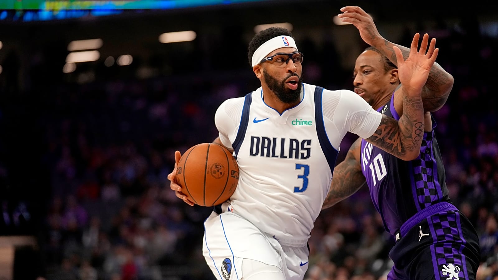 Dallas Mavericks Not In a Rush To Trade Anthony Davis | Yardbarker