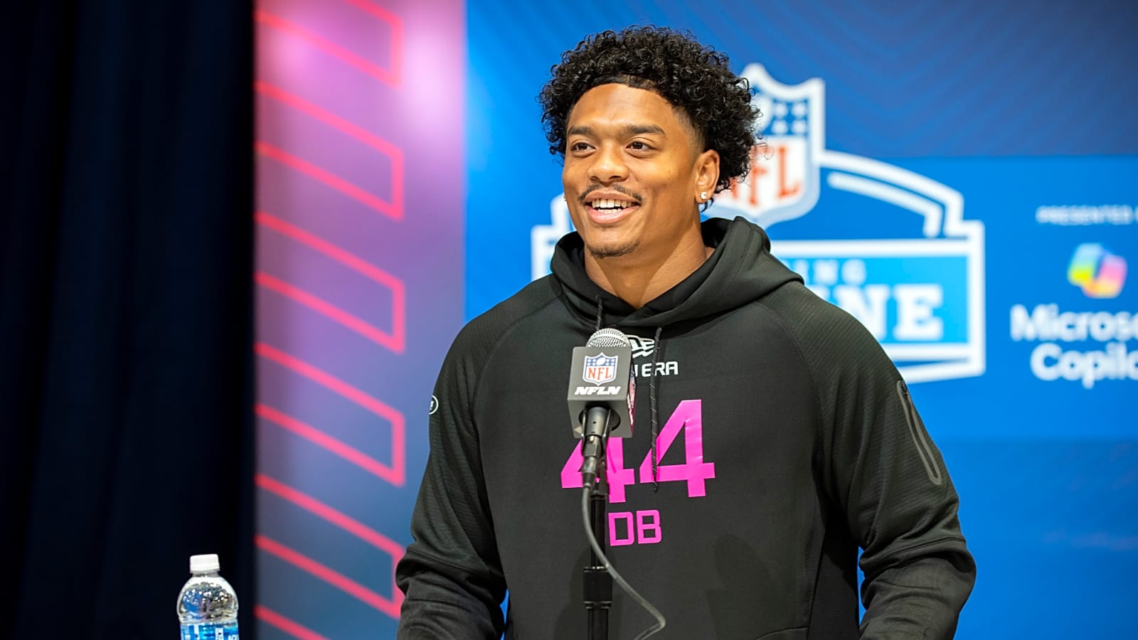 Analyzing How Malachi Moore Fits Into The NY Jets Defense | Yardbarker