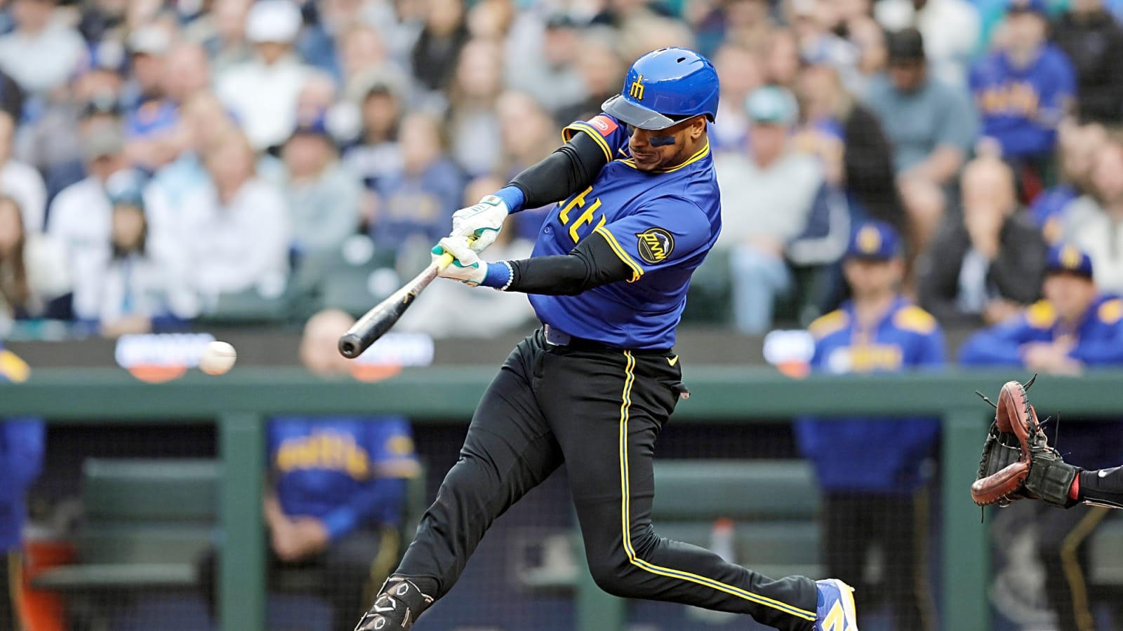 How Have the Mariners Switched the Bats On to Start 2025? | Yardbarker
