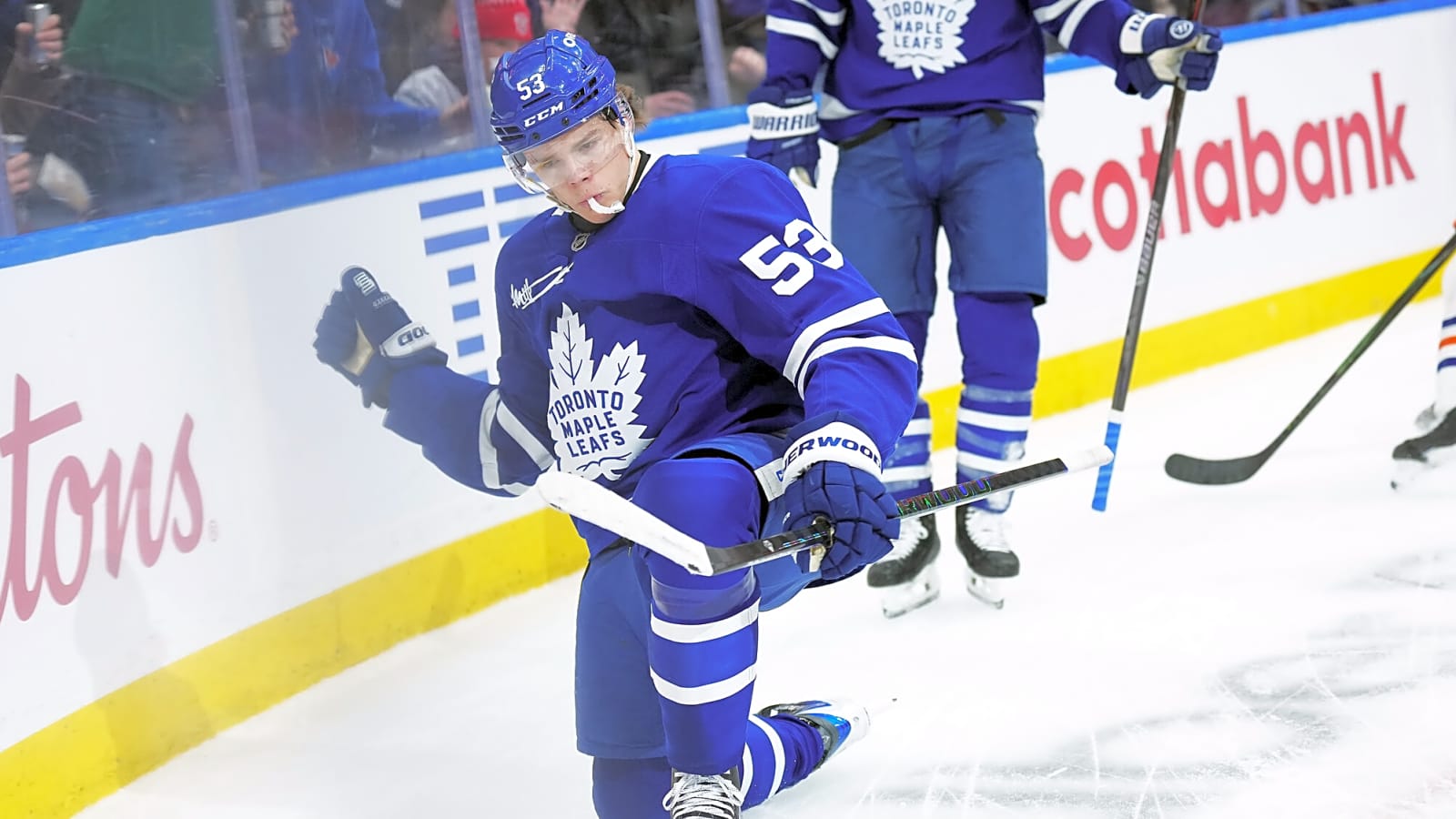 The Maple Leafs Need To Make a Decision on Easton Cowan | Yardbarker