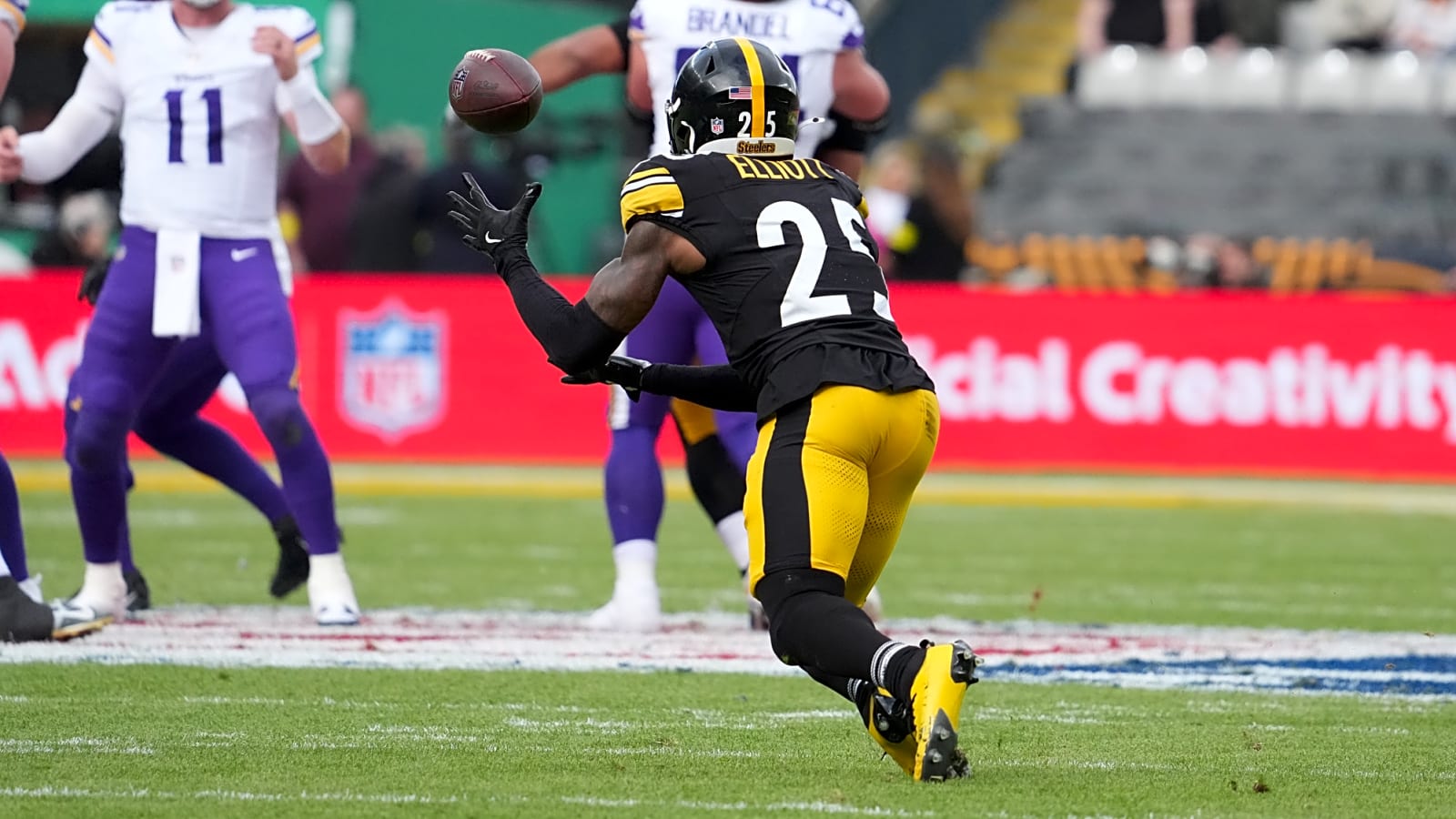 Steelers' Patrick Queen Detailed Emotional Loss Of Teammate DeShon ...