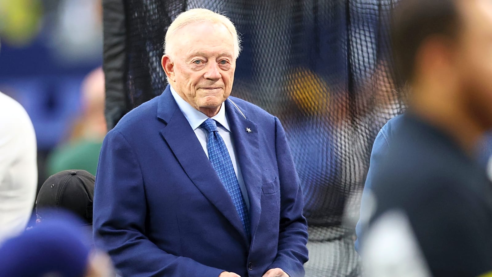 Cowboys Make Decision Against NFL After $250,000 Fine on Jerry Jones ...