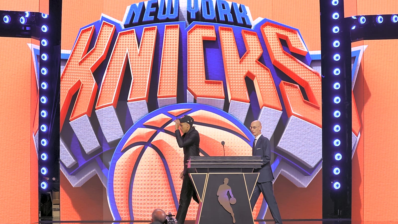 Knicks, Grizzlies Fielding Offers For Early Second-Round Picks | Yardbarker