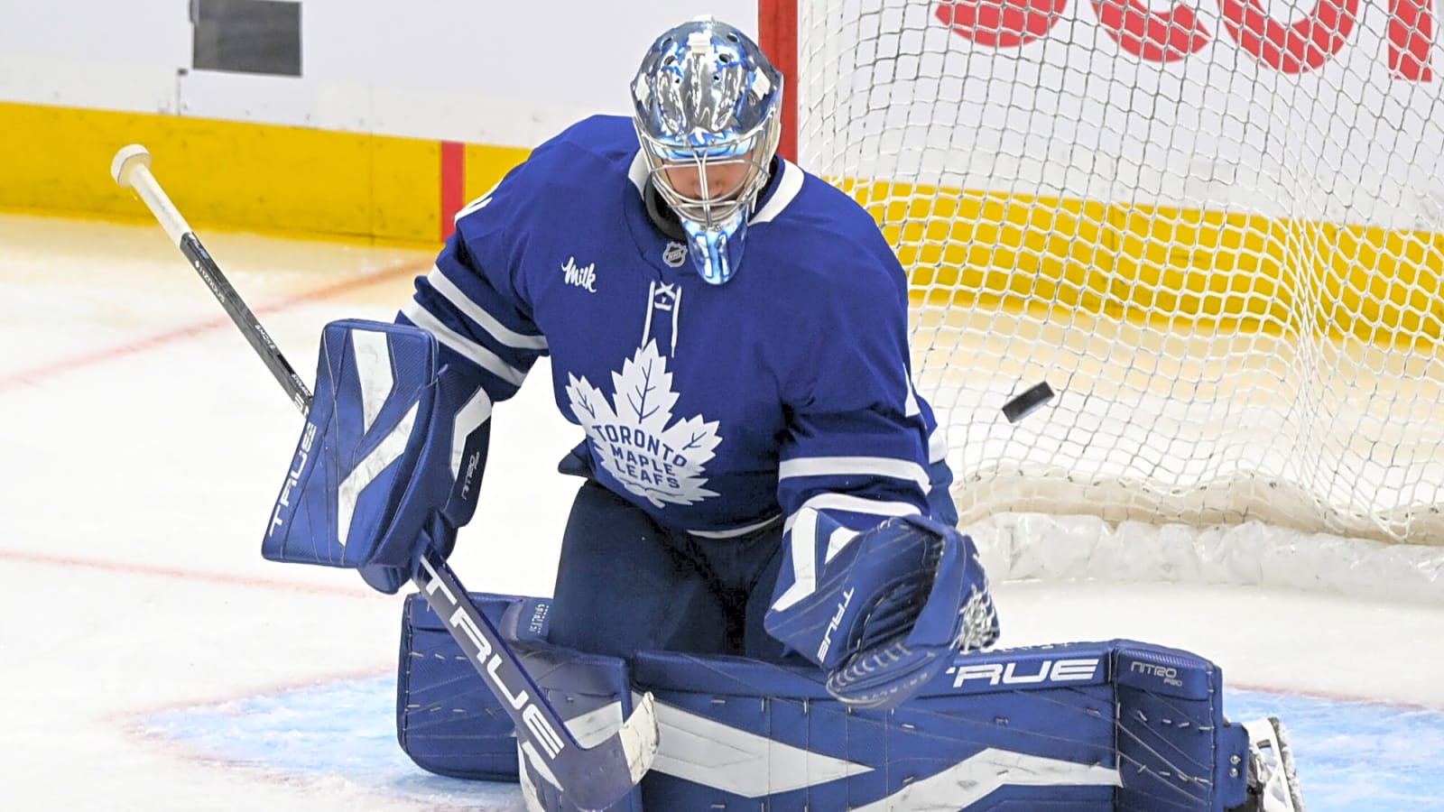 Anthony Stolarz details ‘playoff-like atmosphere’ following win vs ...