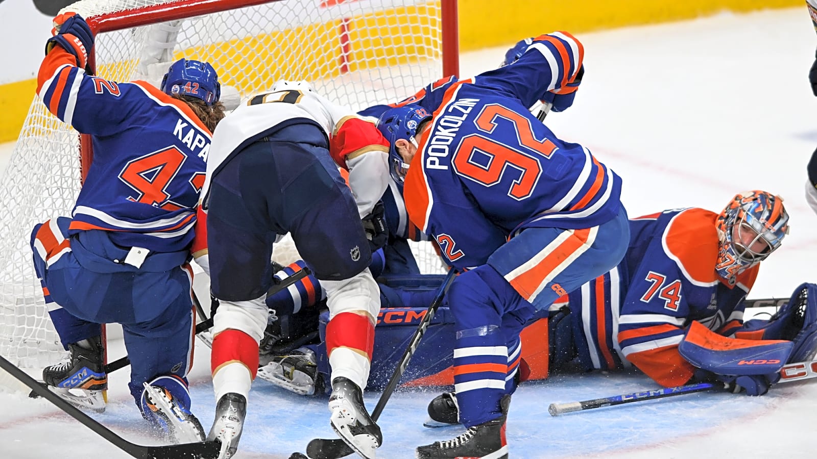 Serious Issue Emerging for the Edmonton Oilers After Game 2 of the ...