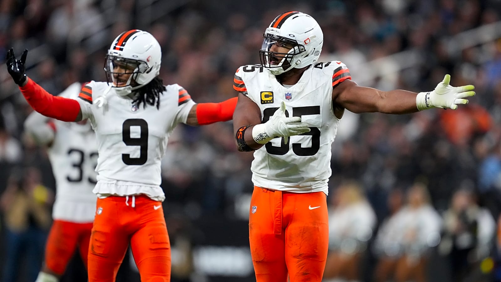 Cleveland Browns Defensive End Myles Garrett On Pace To Shatter Sack ...