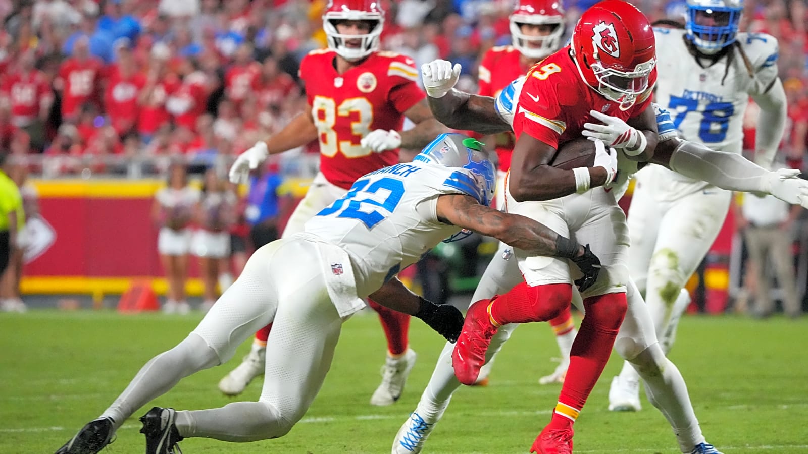 Brian Branch punch starts postgame fight following Chiefs win over ...