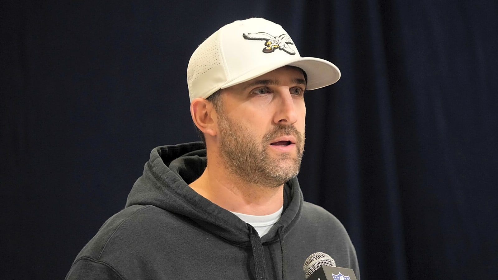 Watch: Nick Sirianni left in utter shock after Steph Curry completely ...