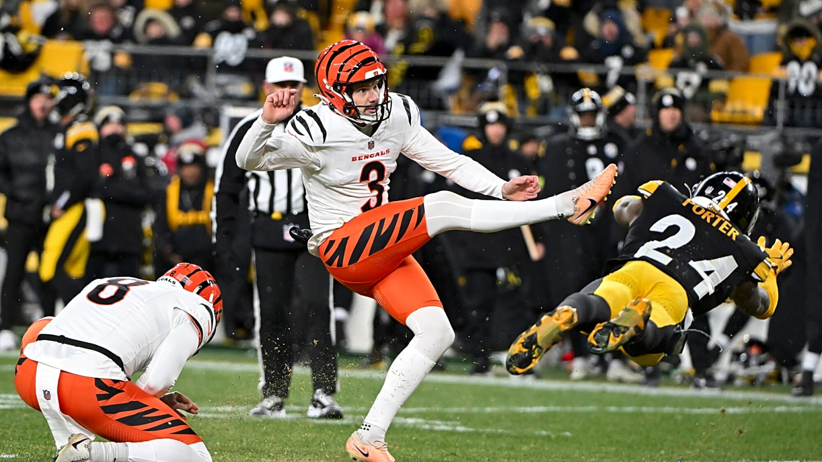 New Orleans Saints Sign Cade York, Release Blake Grupe | Yardbarker