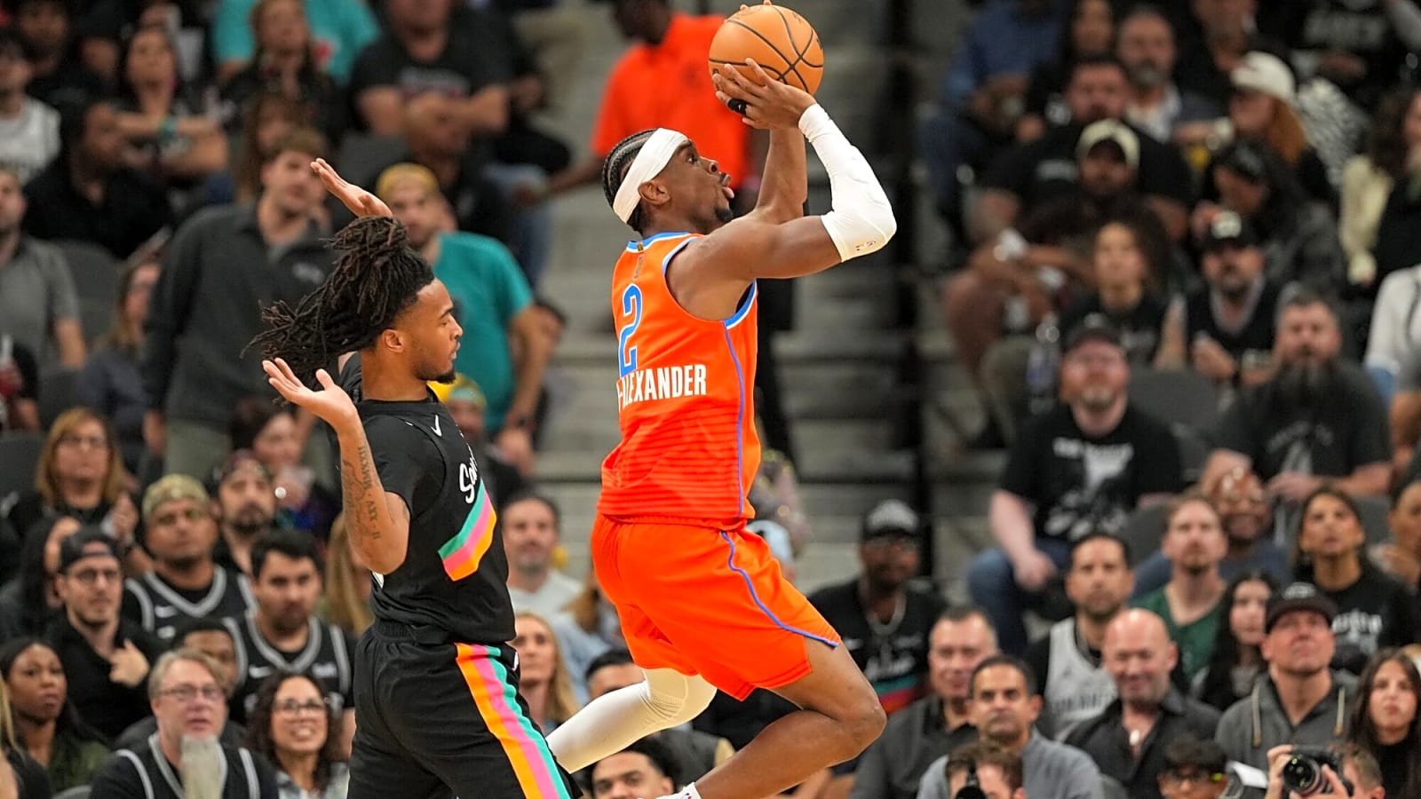 Shai Gilgeous-Alexander Faces 'Flopper' Chants From NBA Fans Against ...