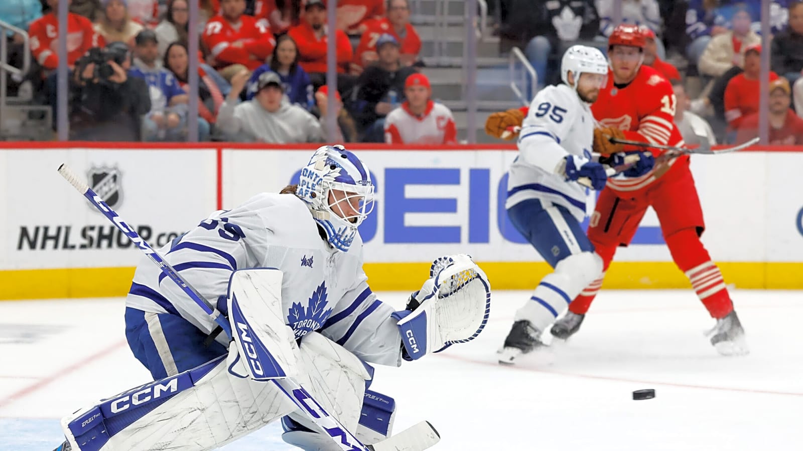 Maple Leafs players defend Dennis Hildeby after overtime gaffe vs. Red ...