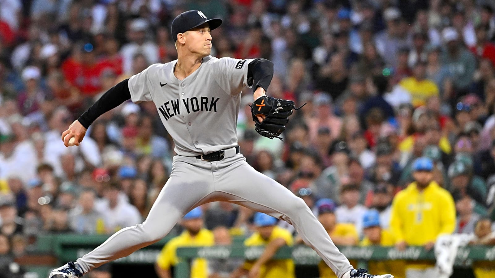 Blue Jays notes: Weaver, outfielders, Berrios | Yardbarker