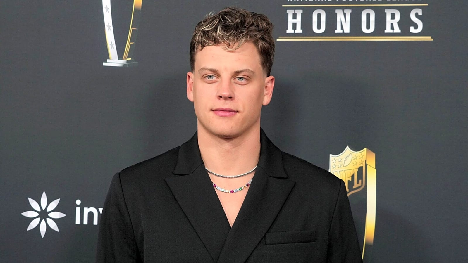 NFL’s 10 largest cap hits for the 2025 season | Yardbarker