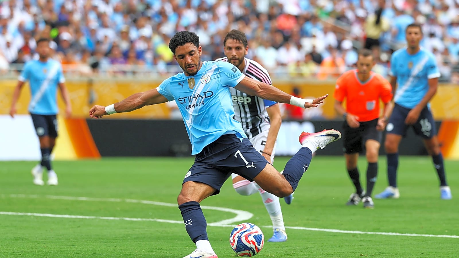 Sources: Barcelona lead race to sign Manchester City star as they ...