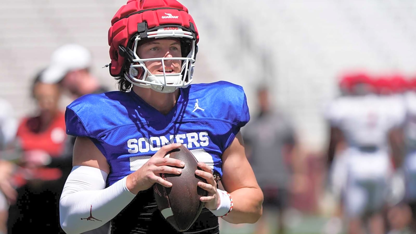 ESPN insider explains why John Mateer could ‘really climb up’ NFL Draft ...