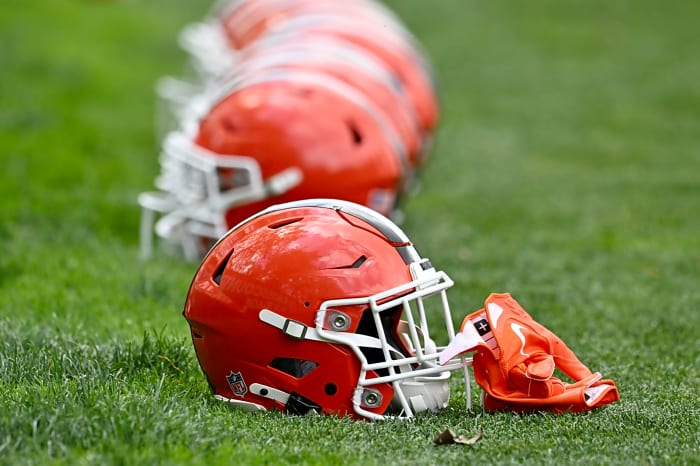 Browns Stuck With Worst QB Room in the NFL as Watson’s $230M Deal Ends ...