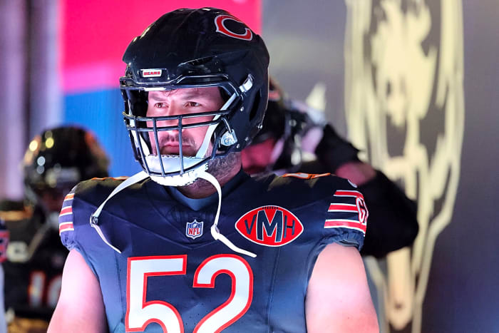 Bears’ Drew Dalman Walks Away From $24M At 27 After Best Season Of His ...