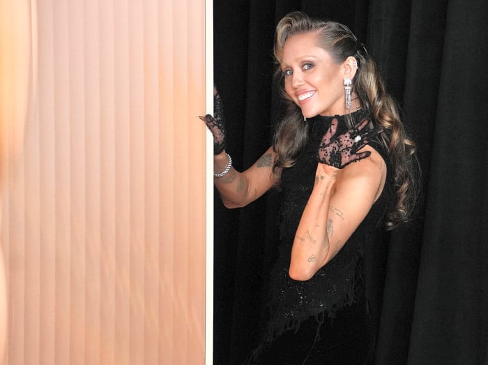 23 stars who made Disney Channel more than a cable network | Yardbarker